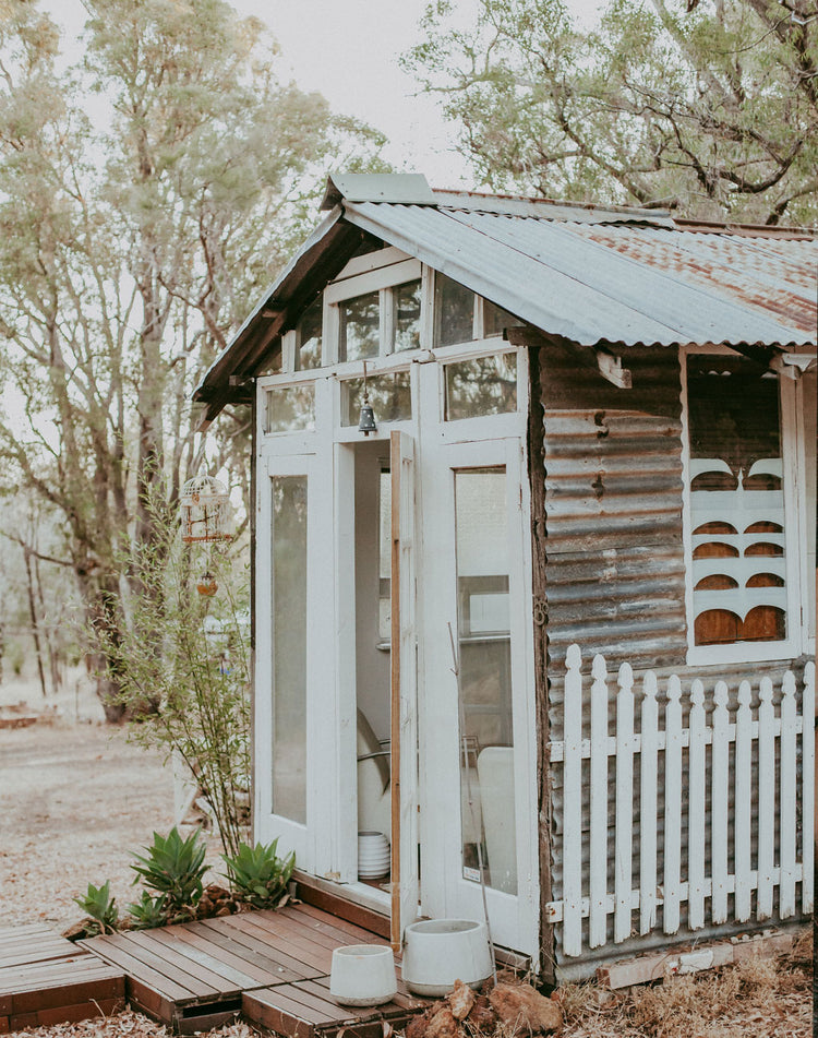 The Studio – Earth & Nectar